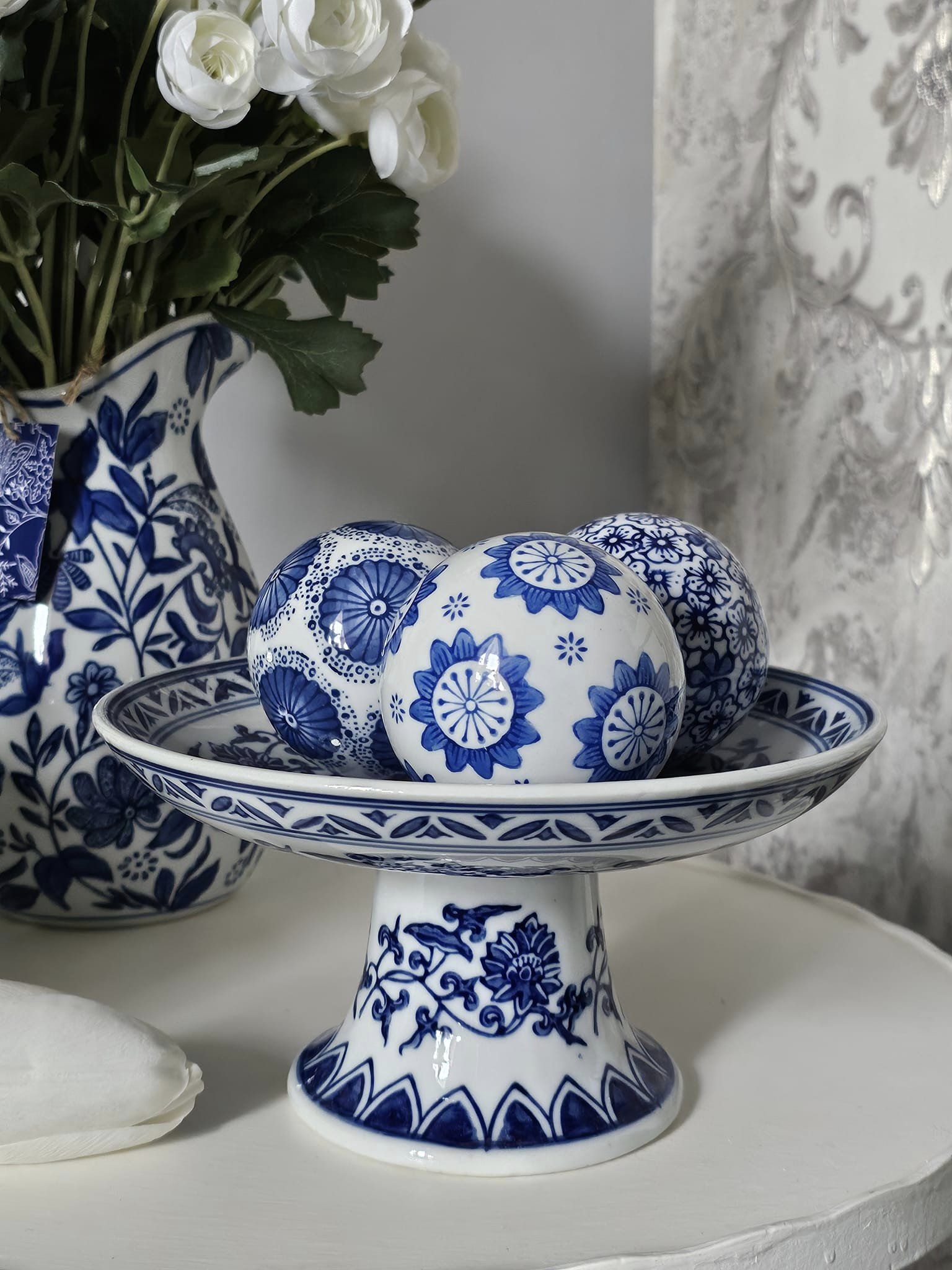 Sumatra Blue & White Assorted Small Decorative Ball 7cm - Vintage Charm